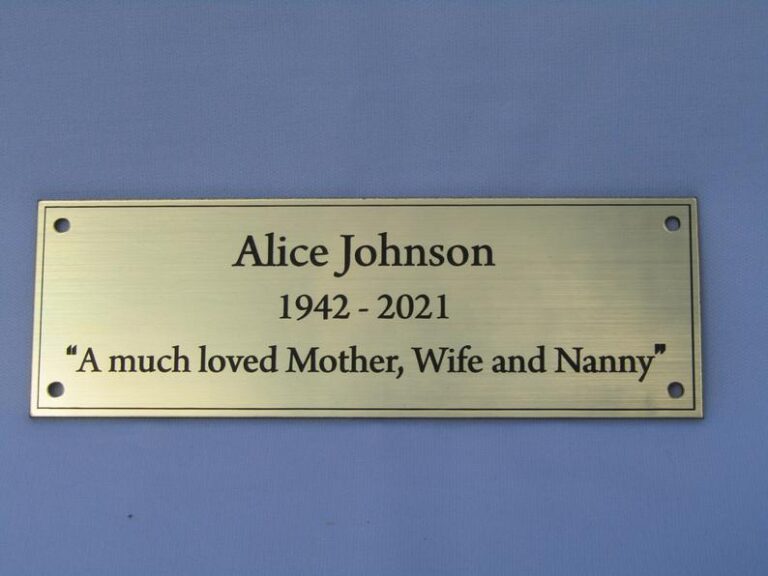 Personalised Memorial Bench Plaque - The Laser People
